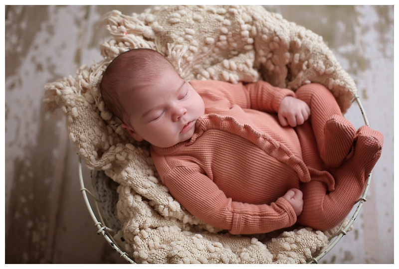 Baltimore Newborn Photographer | Meet Rosalyn